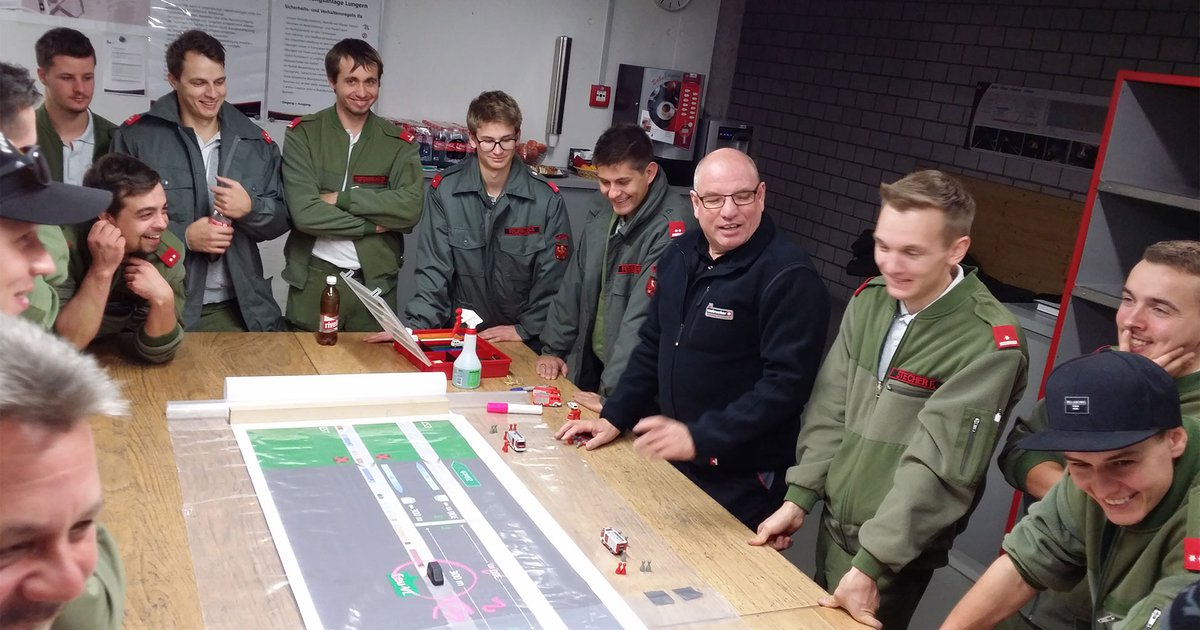 Professionelles Tunnellöschtraining an der IFA in der Schweiz ...