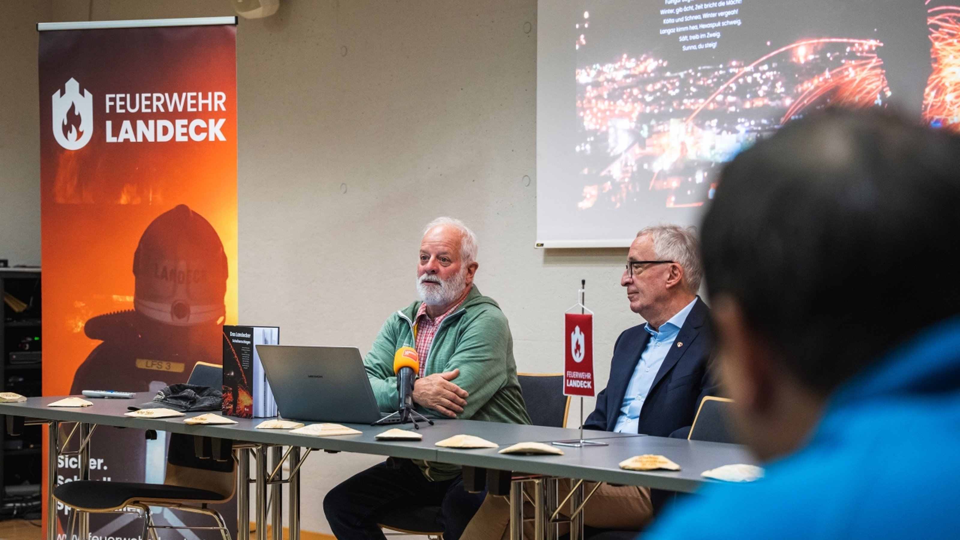 Buchpräsentation „Scheibenschlagen in Landeck“ – gelebte Tradition ...
