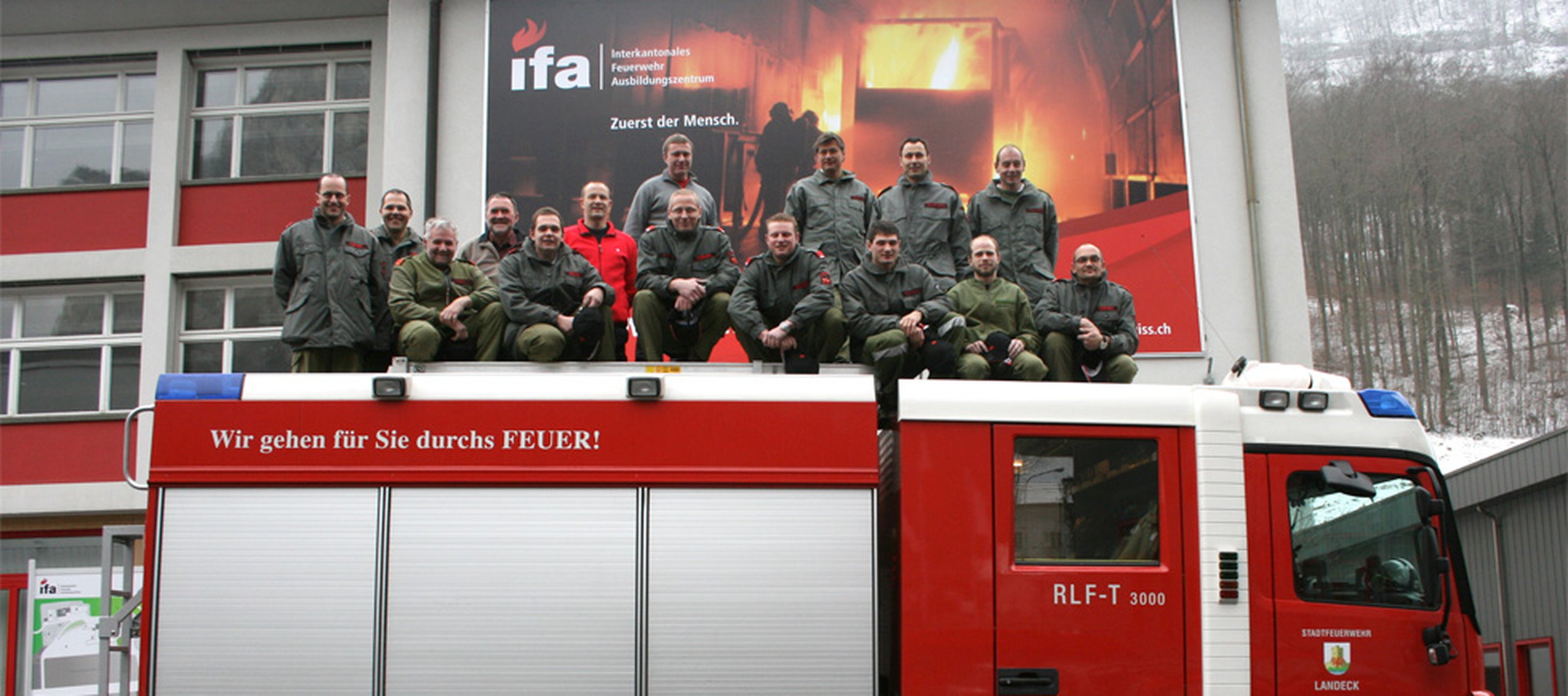 Tunnellöschtraining der Feuerwehr Landeck im IFA in Balsthal/Schweiz ...