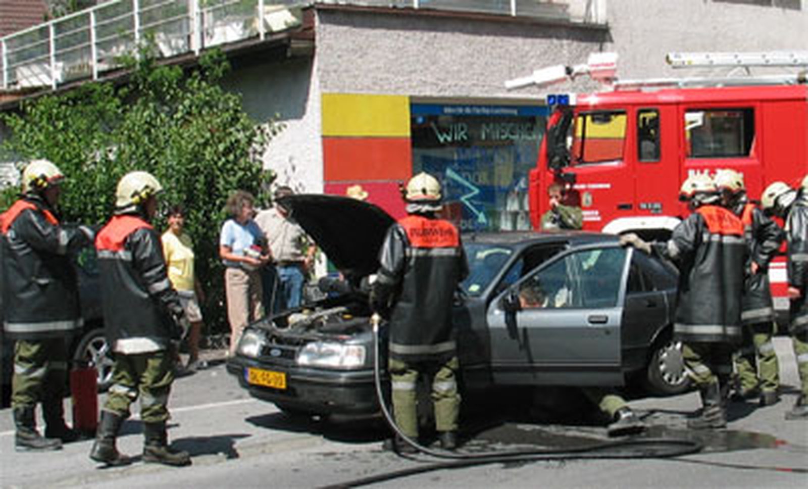 Kabelbrand in einem niederländischen Fahrzeug | Feuerwehr Landeck